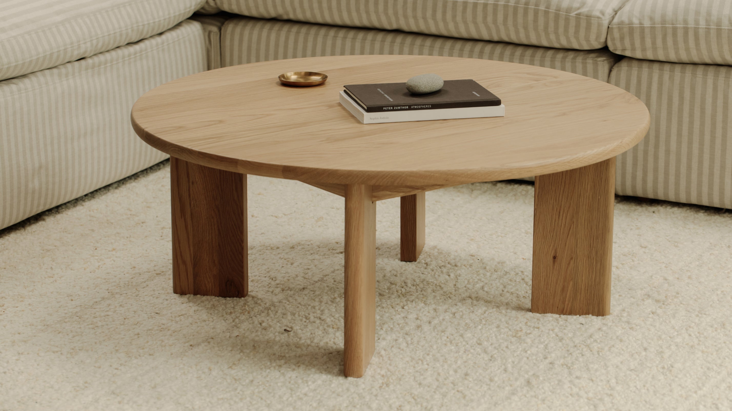 Frame Round Coffee Table, Regular, Oak